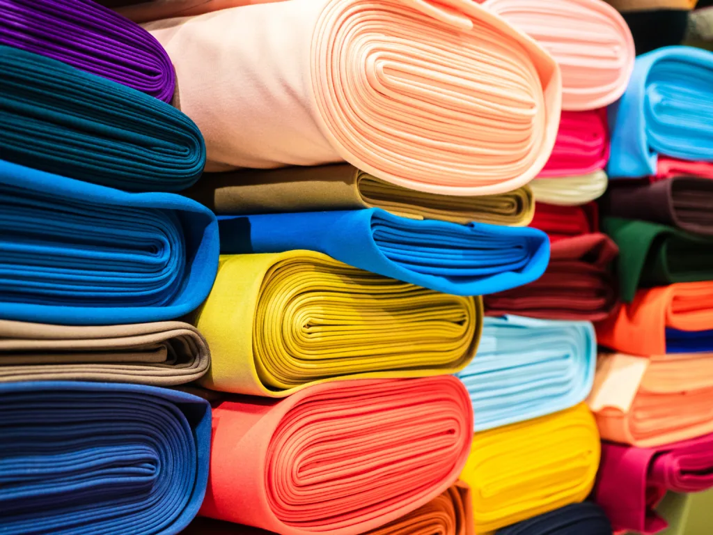 Estamparia de camisetas: sublimação vs silk, DTG e DTF, guia completo